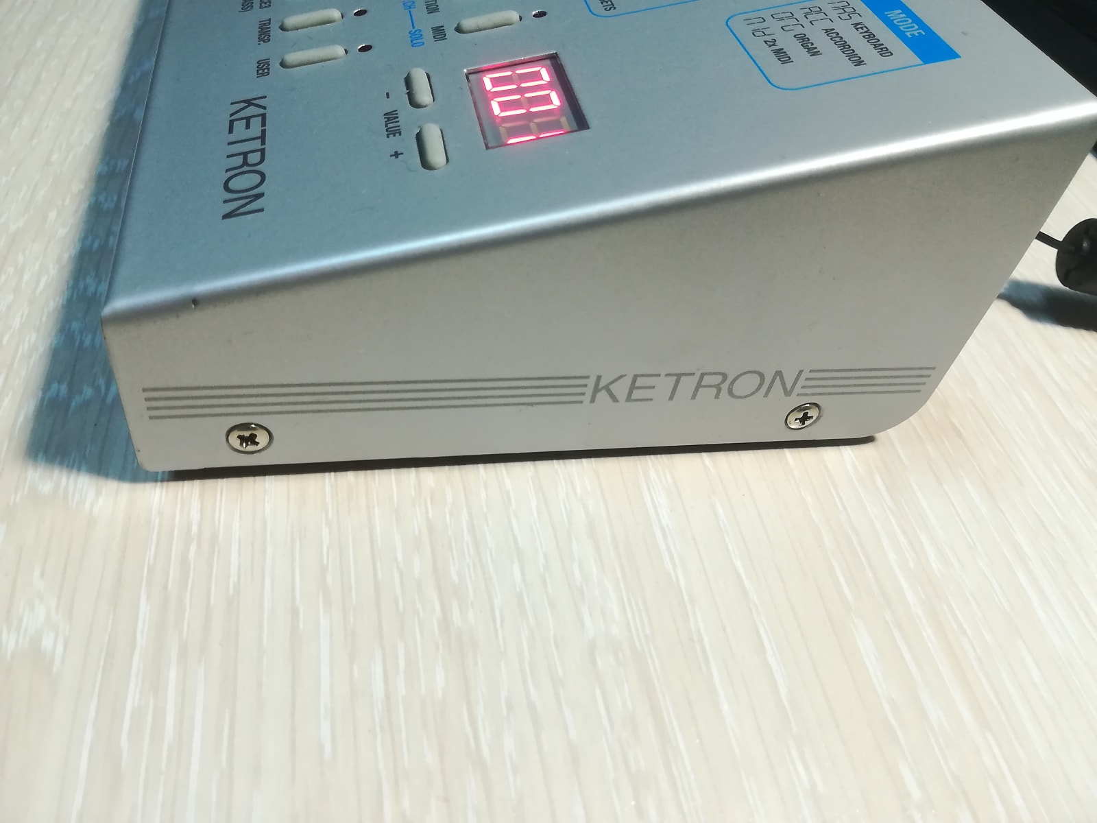 MATRIXSYNTH: Ketron SD4 Tabletop Synthesizer Midi Sound Module w ...