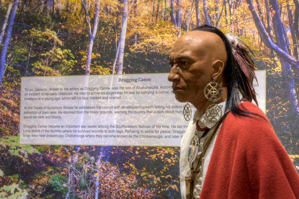 Amerindian: Черъкският вожд Чикамауга или Дърпащият кануто (Cherokee ...