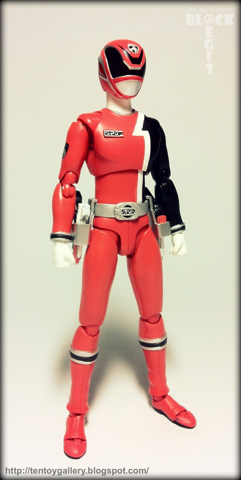 Ten Toy Gallery: Review: S.H.Figuarts Deka Red