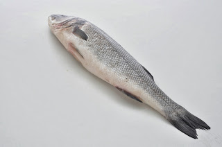 Simple Food: Sea Bass, How to Prepare For Pan Frying