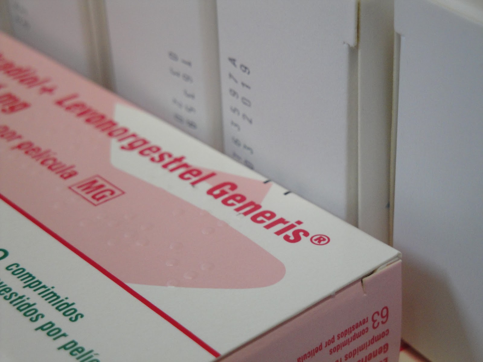 Clonix® (clonixina) corta o efeito da pílula anticoncepcional?