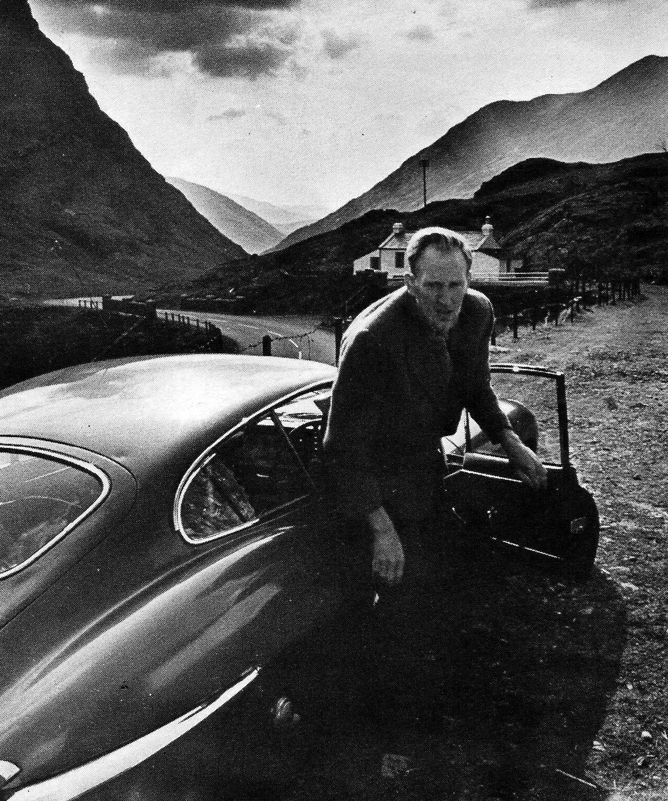 Footless Crow: Hamish MacInnes: The Sage of Glencoe