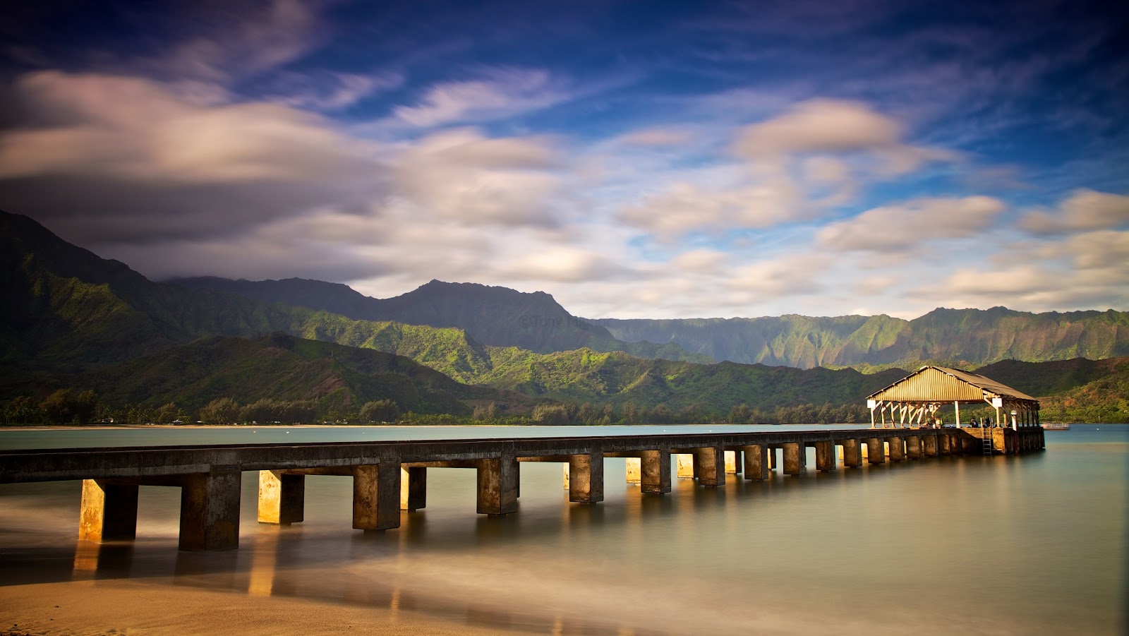 Gimpy tripod: Hanalei pier sunrise II, Kauai, Hawai'i