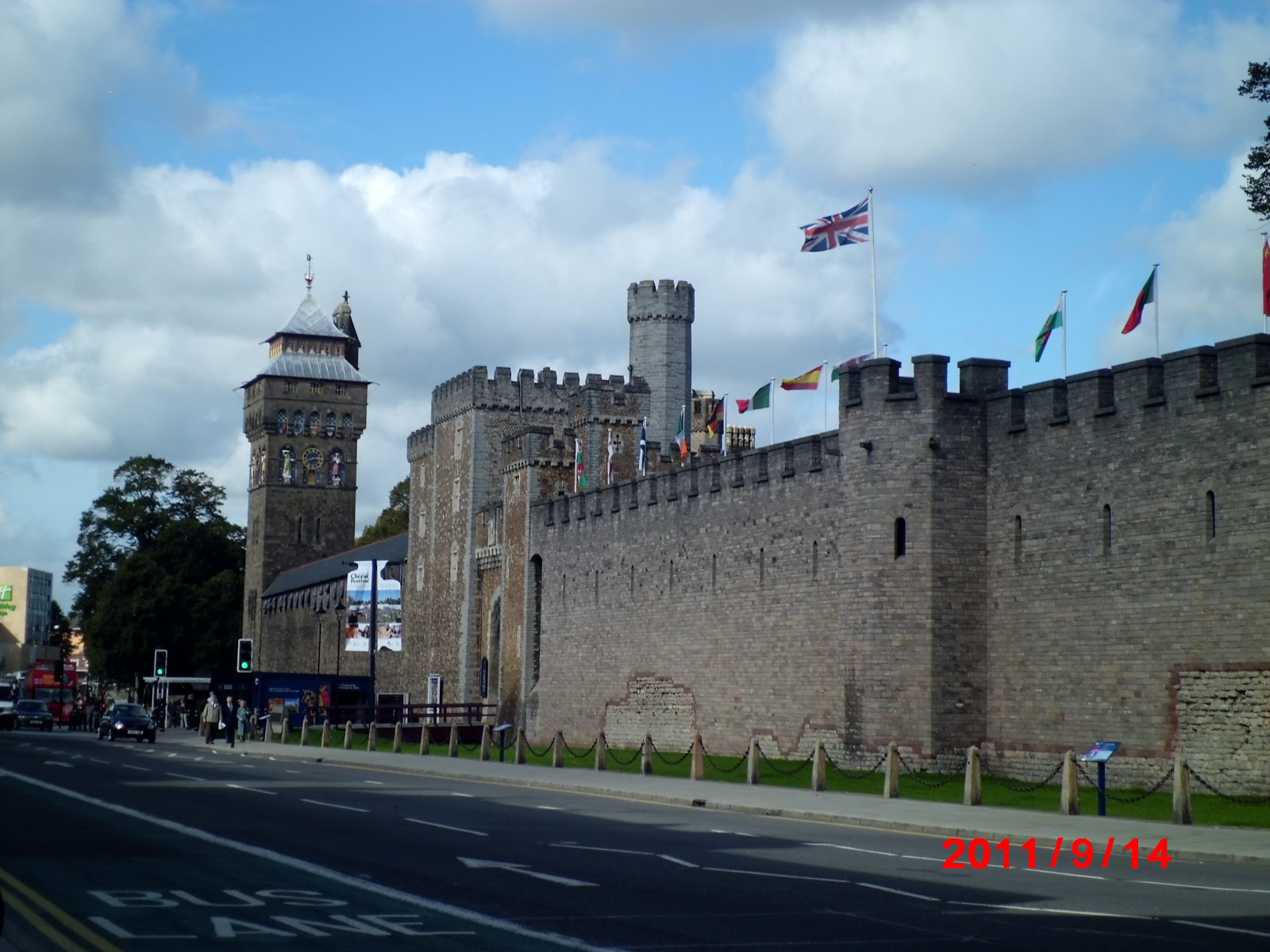 Castell Caerdydd
