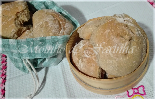 Moinho De Farinha: Pão c/farinha integral