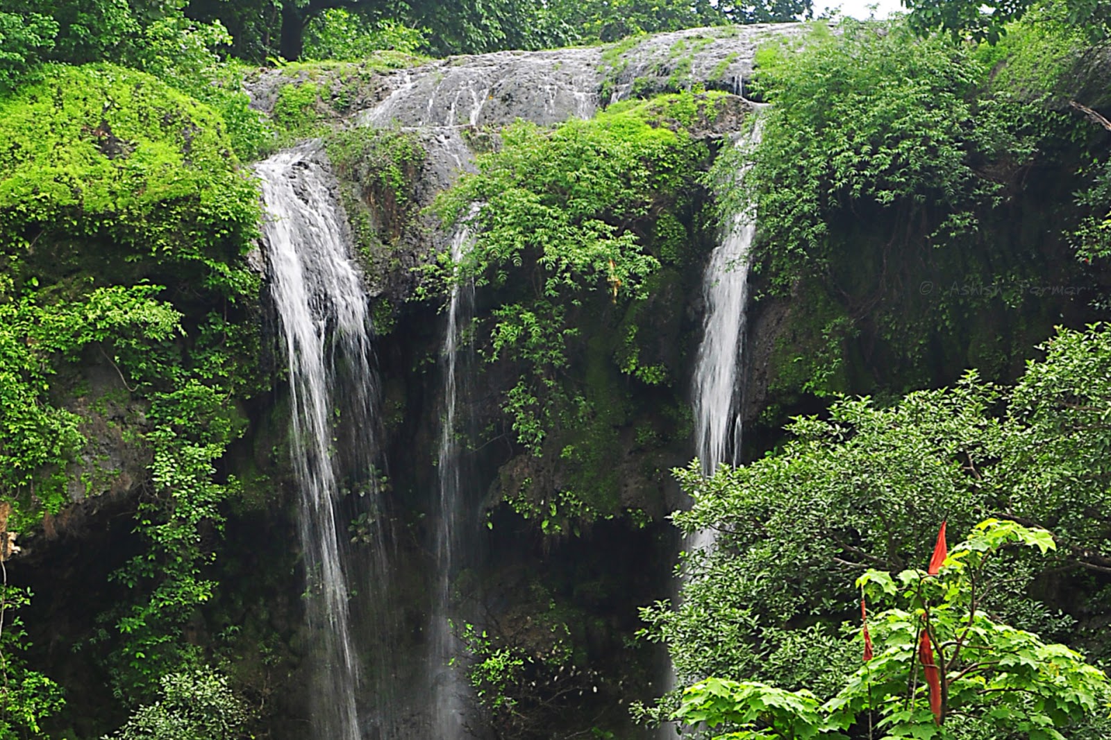 Hathni Mata Waterfall (હાથણી માતા વોટરફોલ)