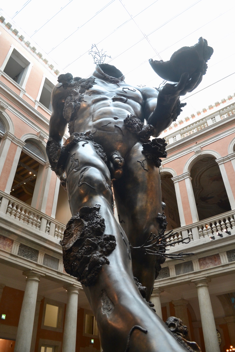 bensozia: Damien Hirst, Demon with Bowl