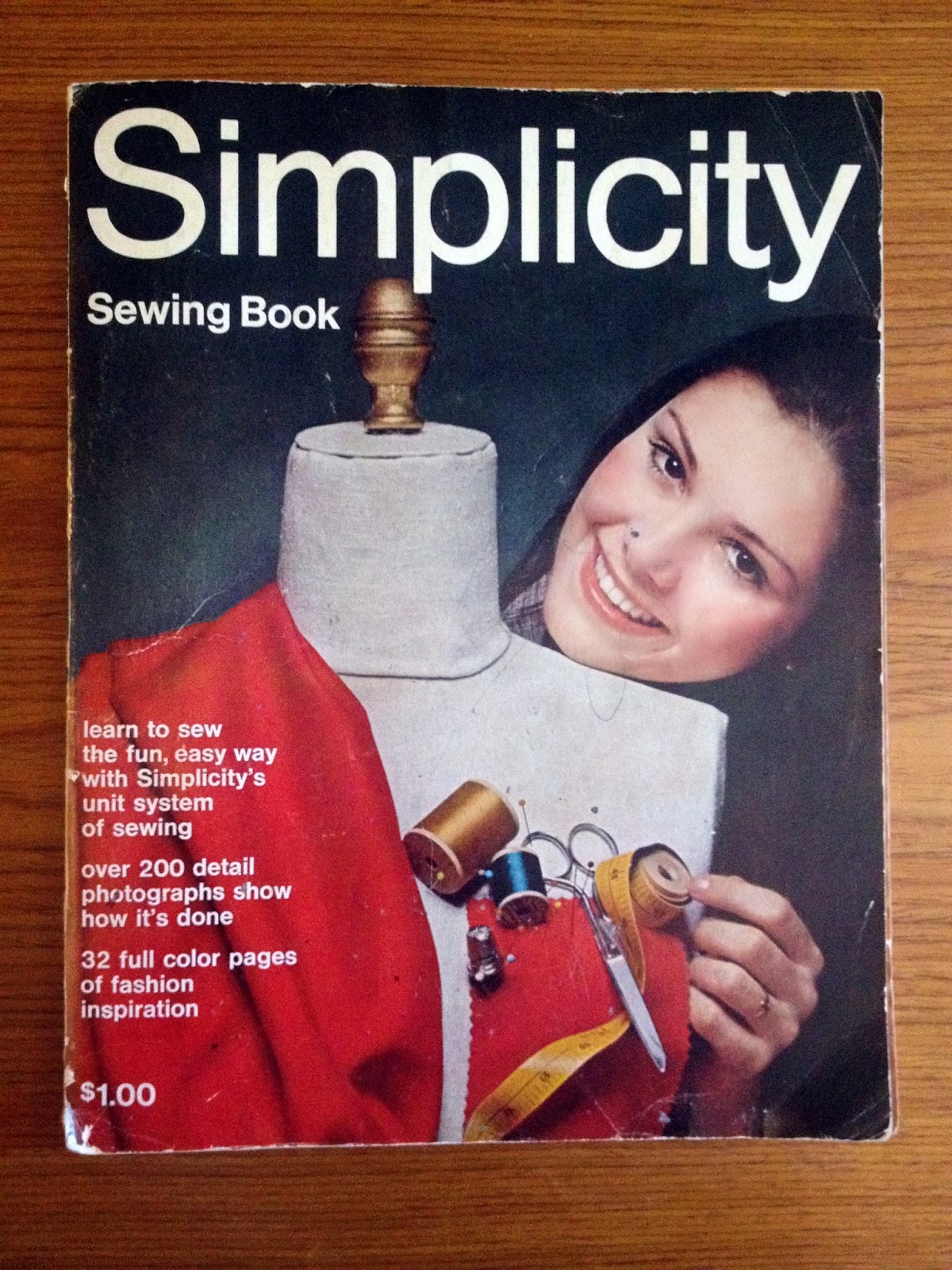Sewing the 60s: The Simplicity Sewing book 1969