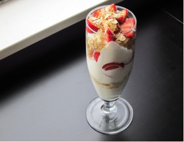 Once Upon A Pie: You Know What Else Everybody Likes? Parfaits!