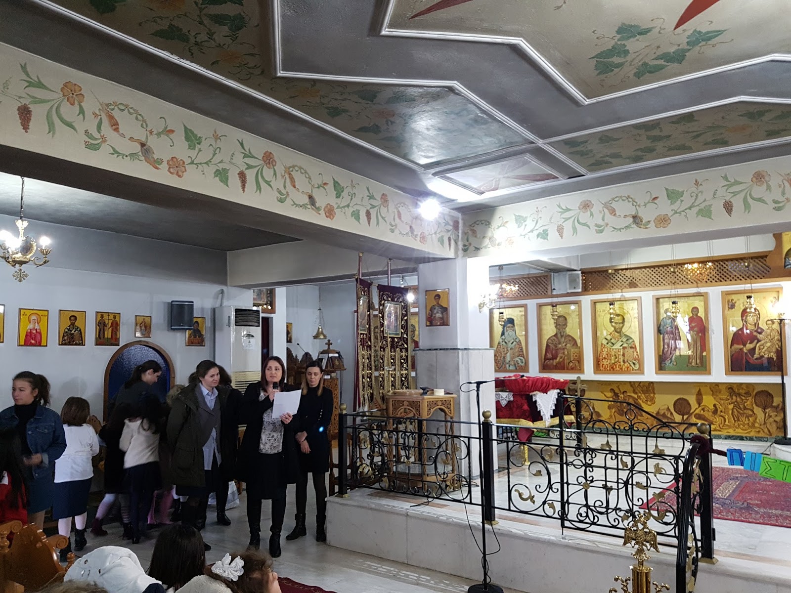 Η ΓΙΟΡΤΗ ΜΑΣ ΓΙΑ ΤΟΥΣ ΤΡΕΙΣ ΙΕΡΑΡΧΕΣ, ΤΗΝ ΓΙΟΡΤΗ ΤΗΣ ΜΗΤΕΡΑΣ & Η ΚΟΠΗ ...
