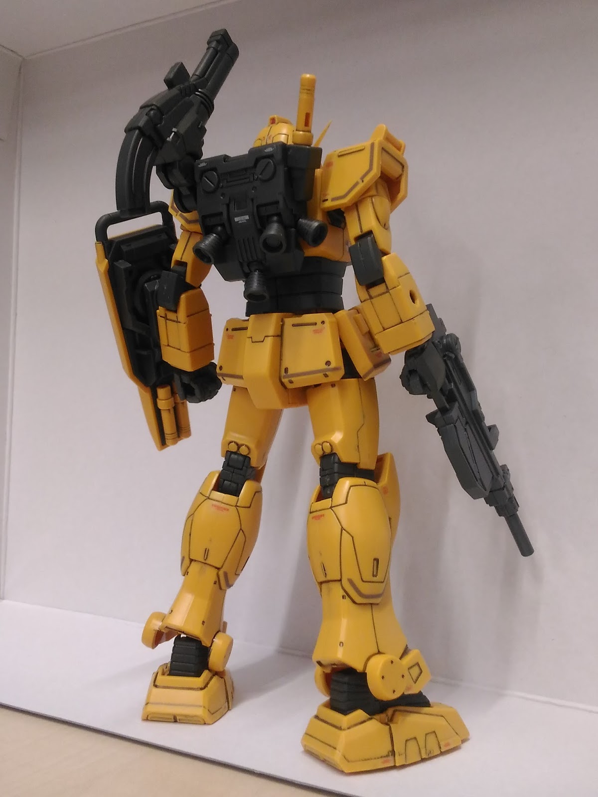 Sketsa Langit: Gunpla #33 - HGGO Gundam Local Type (Rollout Color) Review