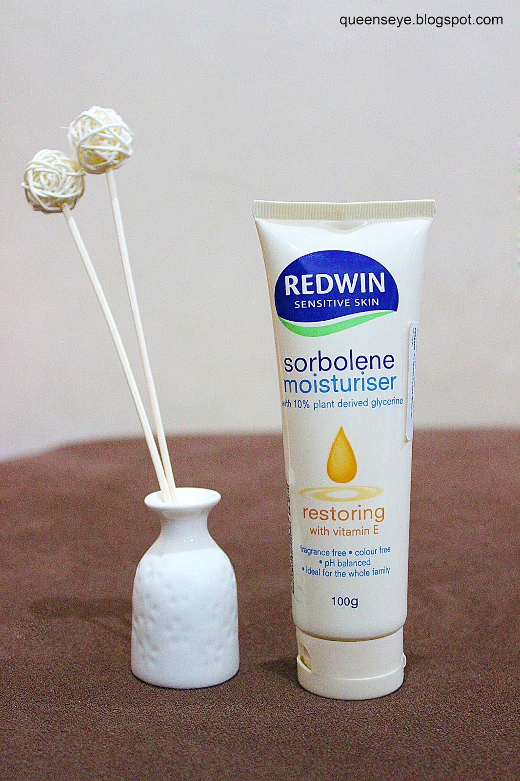 ღ Queen's Eye ღ : REDWIN Sensitive Skin Sorbolene Moisturiser