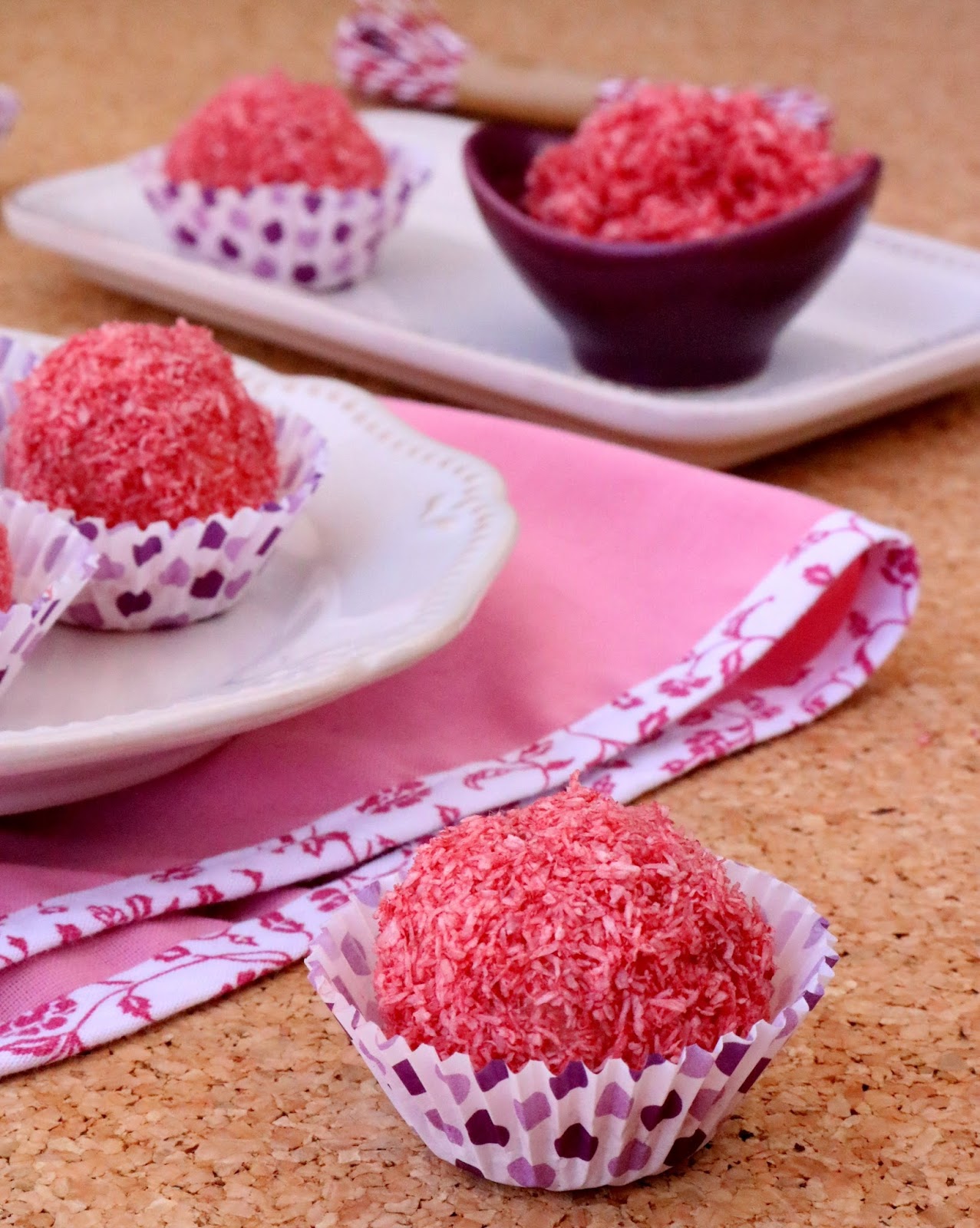 Nárwen's Cuisine - Sabores do Mundo : Beijinhos Cor-de-Rosa