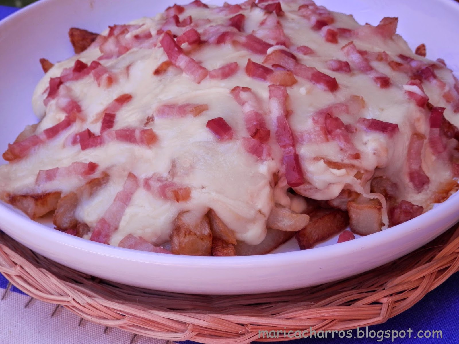 Patatas al estilo Foster's Hollywood (Beicon & cheese fries ...