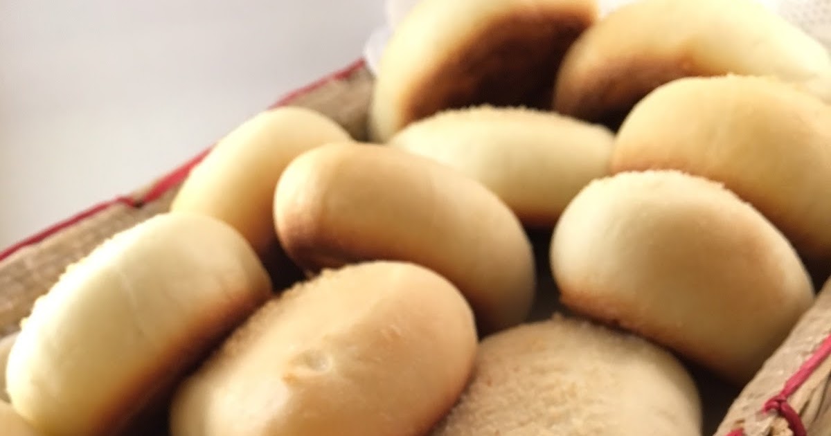 Candice's Cusina: FOODIEO: Pandesal (Filipino Sweet Bread Roll)