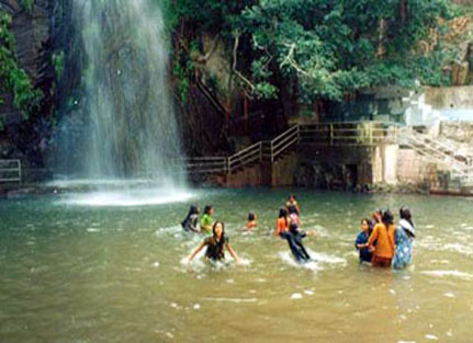 Places to travel in bihar with family and friends.......: WATER FALLS ...
