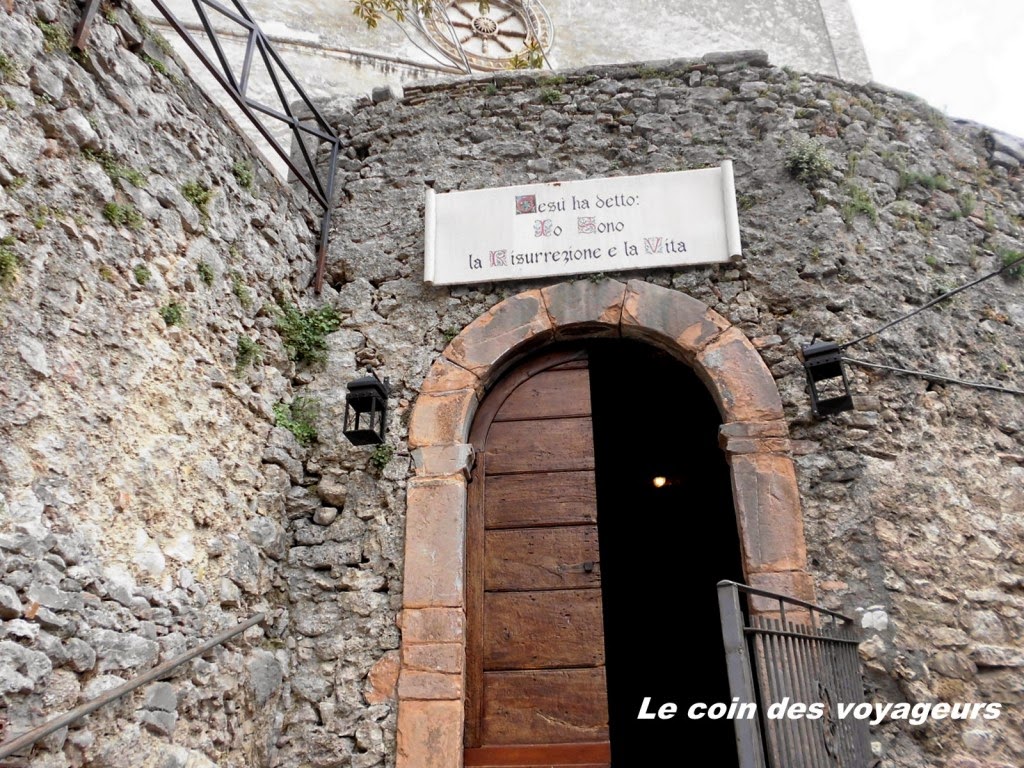 Travel the world: The unusual museum mummies Ferentillo Umbria #Italie