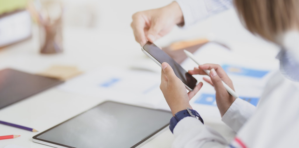 "Extend credit to" nghĩa là gì?