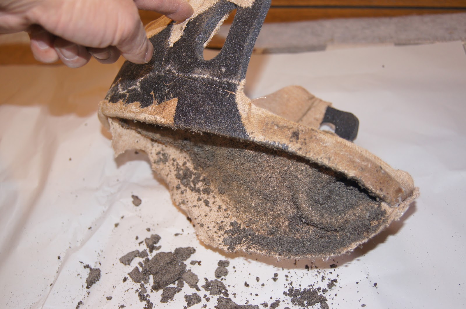 samurai‐bikers: Vintage helmet interior repair process