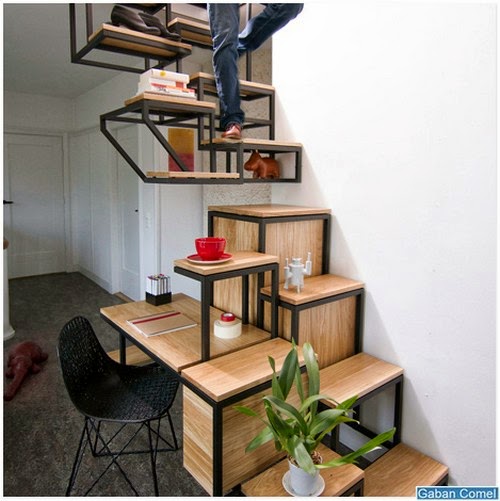 Meja Pejabat Paling Pelik Dilipat Jadi Tangga. - Gaban Comel