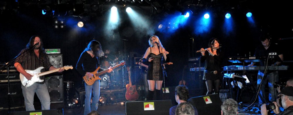 Valvulado: MOSTLY AUTUMN Prog Folk • United Kingdom