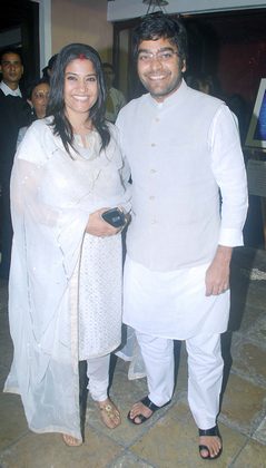 Actor Ashutosh Rana & Wife Actress / Director Renuka Shahane Family Pics