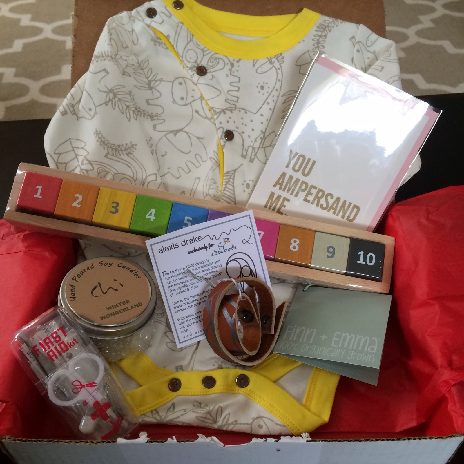 Small Town Mama: A Little Bundle January Review