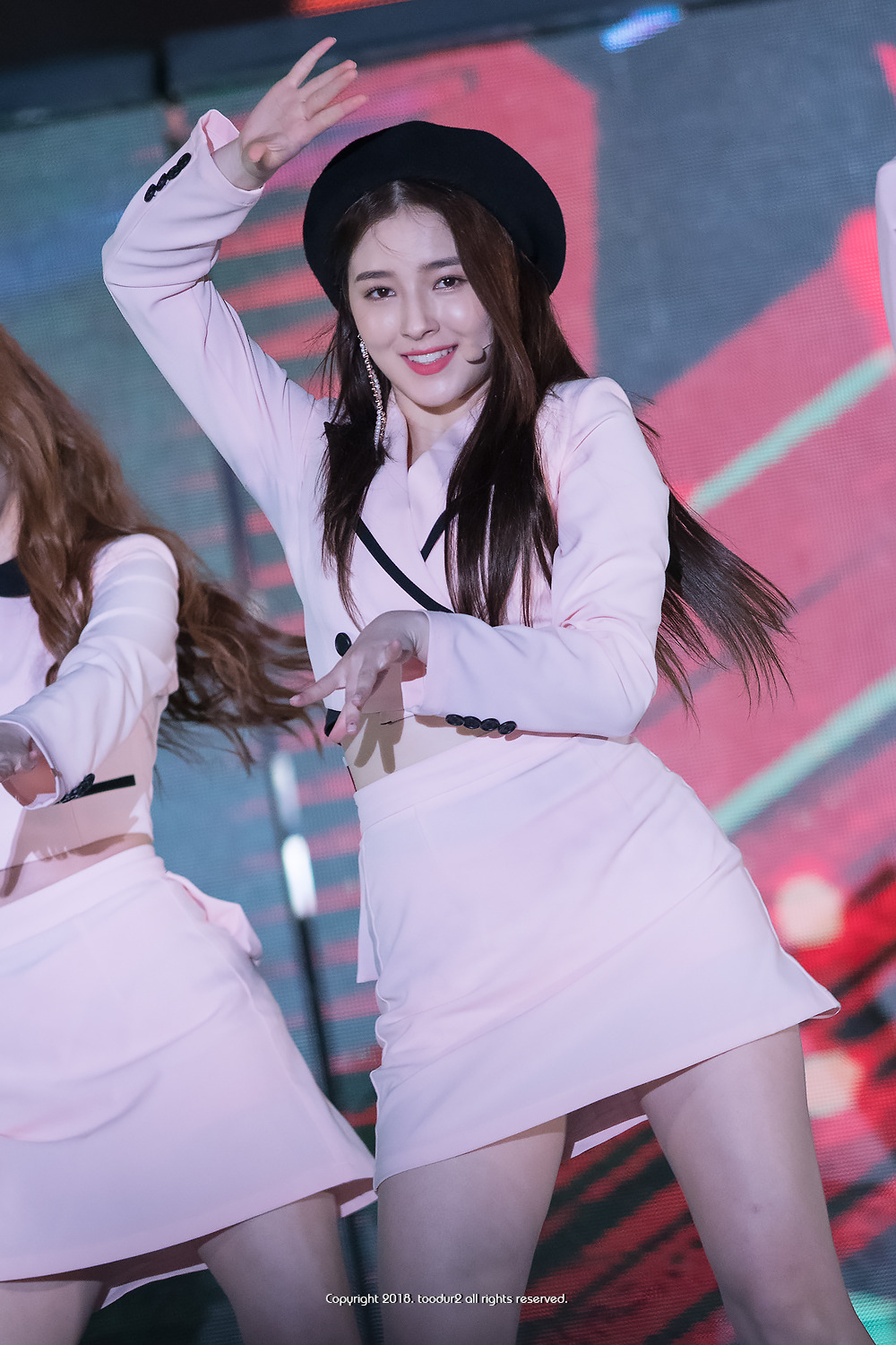 MOMOLAND Nancy is so beautiful in pink - Who's your bias?