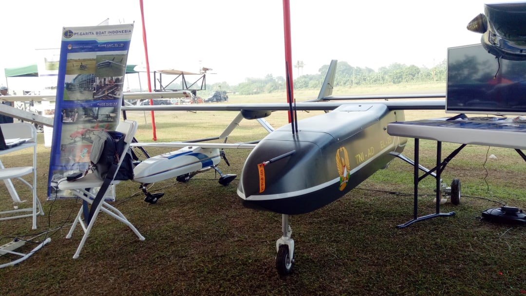 Garuda Militer: [Foto & Video] Ujicoba Drone