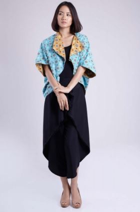 20+ Contoh Model Blazer Batik Wanita Desain Terbaru 2023