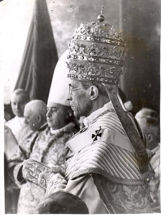 BREVIÁRIO: DEFINIÇÃO SOLENE DO DOGMA DA ASSUNÇÃO - MUNIFICENTISSIMUS DEUS