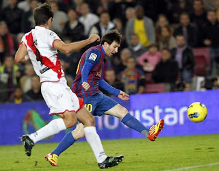 best moment picture of lionel messi photos were kicking a ball