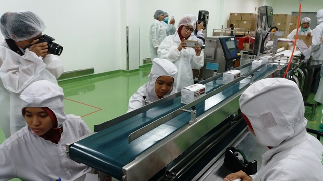 Sehat Bersama Obat Generik Kualitas Paten Kemasan Biru Produksi PT ...