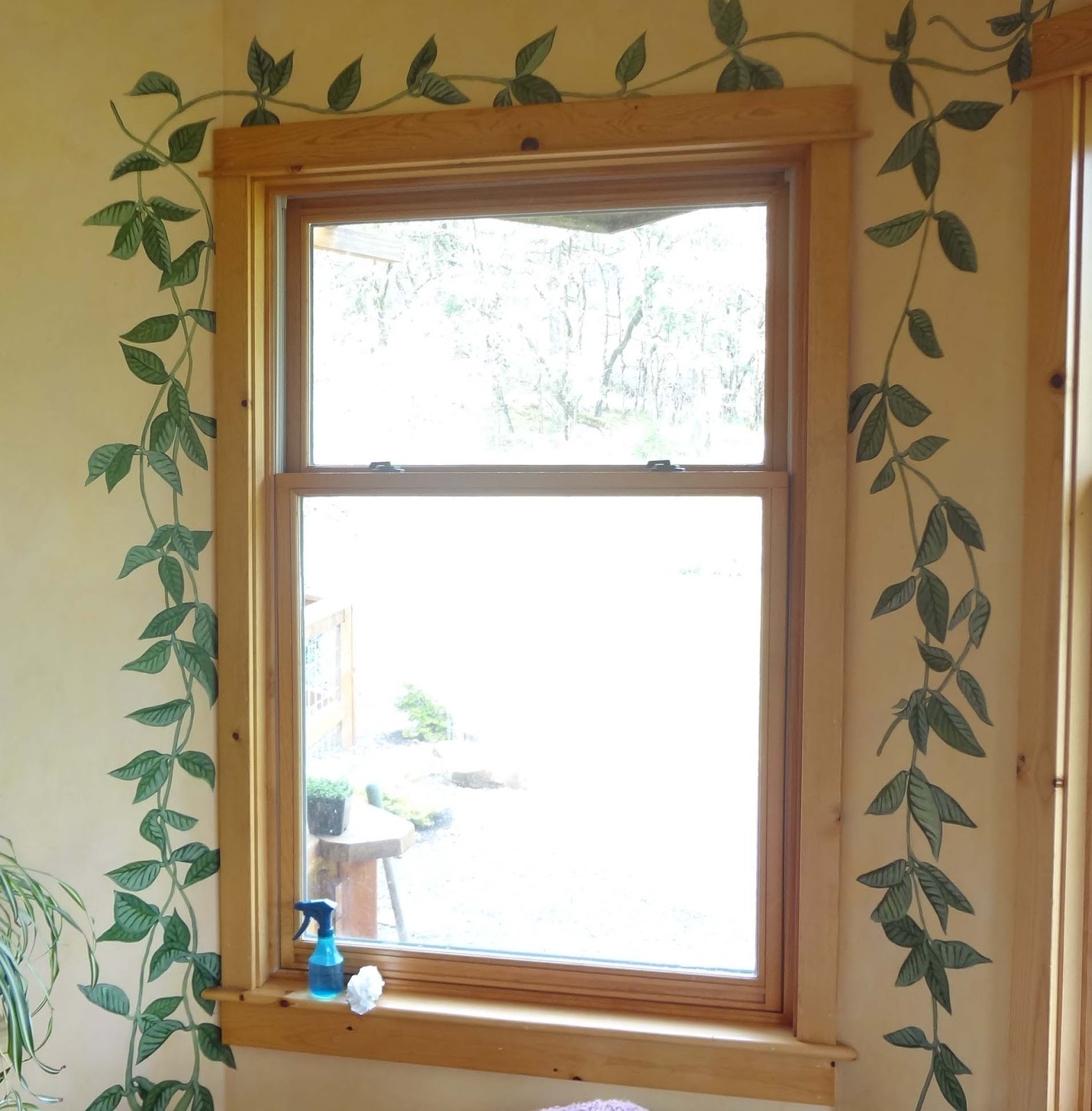 The Talking Walls: Hoya Vine Mural