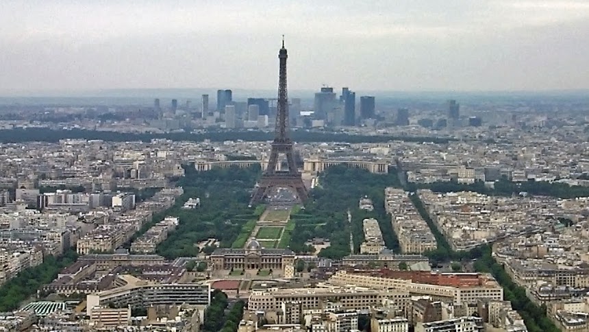 Living the life in Saint-Aignan: Paris in the year 2000...