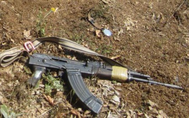 ΛΕΥΤΕΡΙΑ: Μίνι οπλοστάσιο βρέθηκε κρυμμένο σε σπηλιά στη Φθιώτιδα - Τα ...