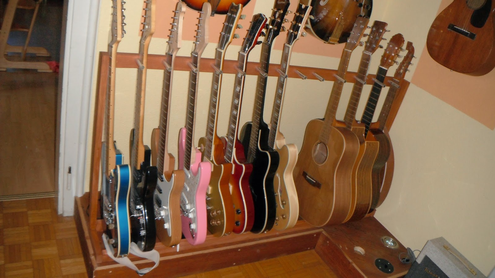 Wintis Gitarren- und Musik Ecke