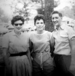 Bespectacled Birthdays: Patsy Cline, c.1959