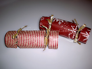 CraftsDotCupCake: My Handmade Christmas Cracker Template