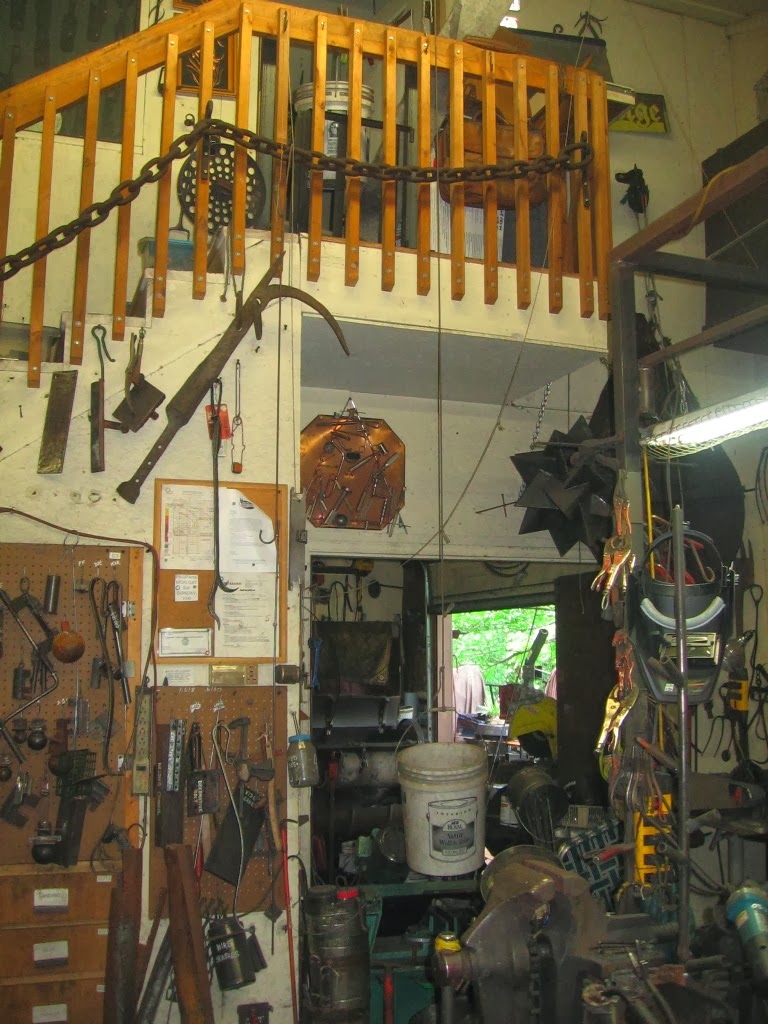 Persimmon Forge: Professional Blacksmithing: The Lift Bucket