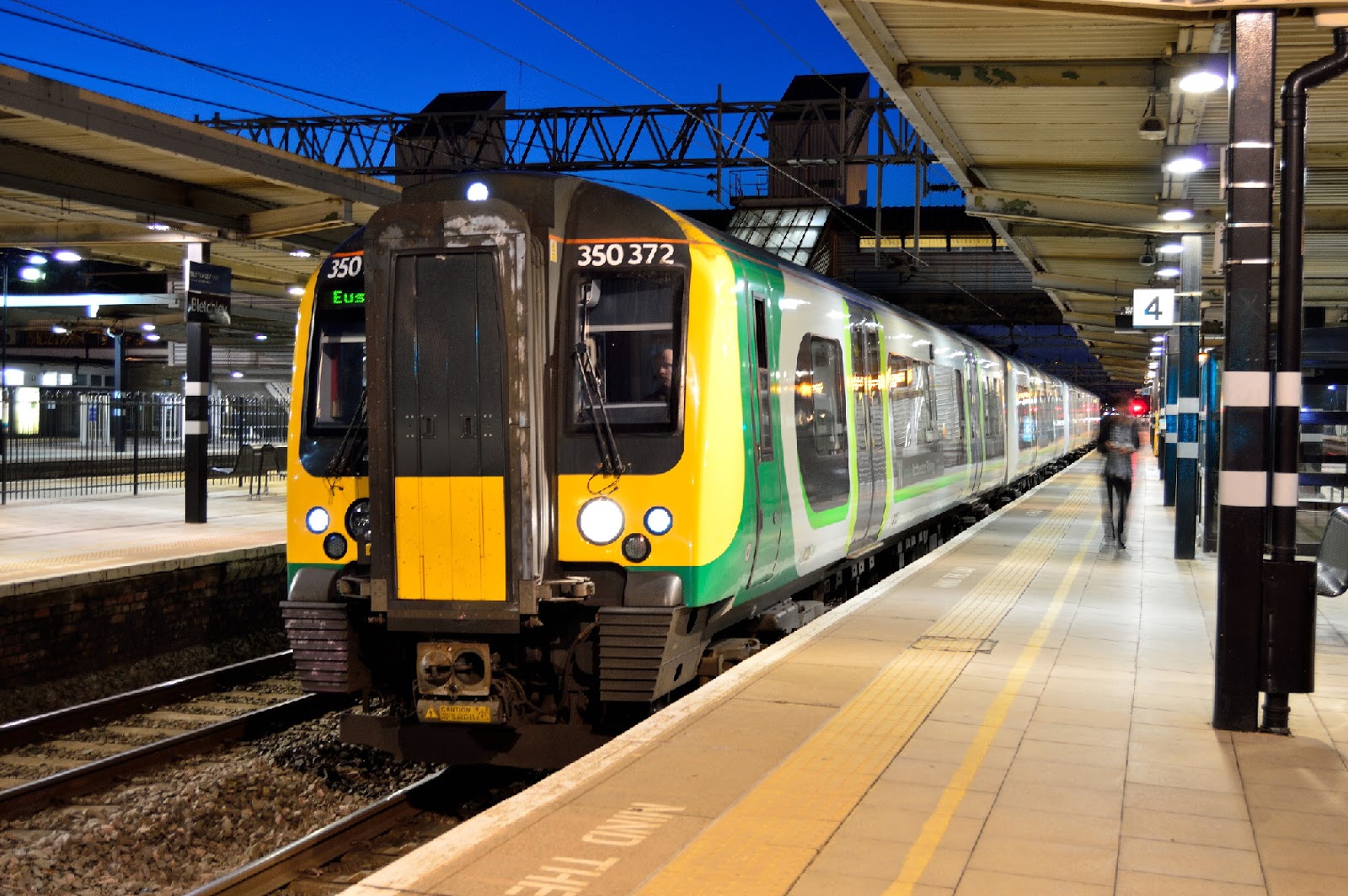 'Along These Tracks' Train Photos Site : Night Photo Class 350372 ...