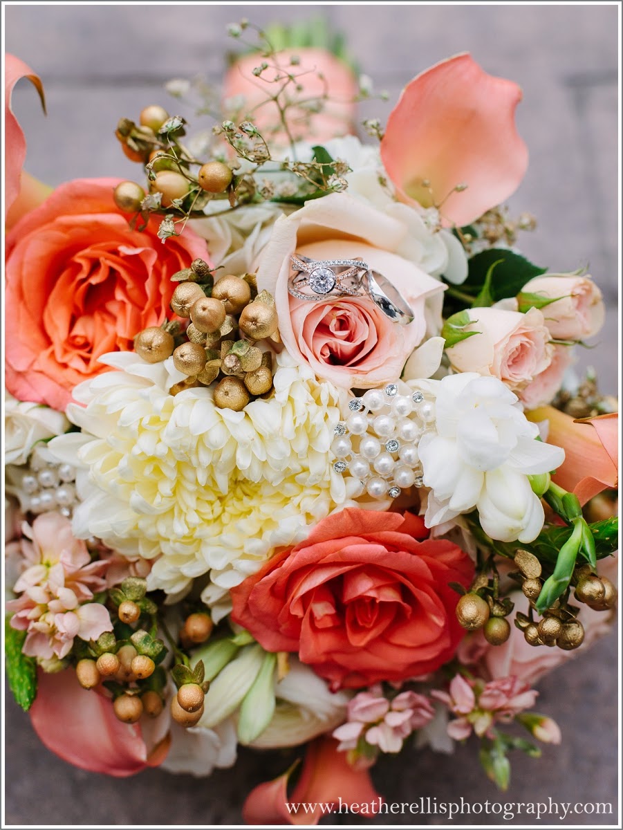 Flowers by Milli: Beautiful Blushing Bride