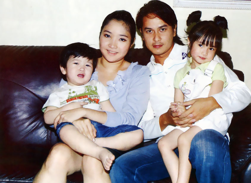 Actor Paing Zay Ye Htun's Family Photos | Myanmar Celebrity Couple Photos!