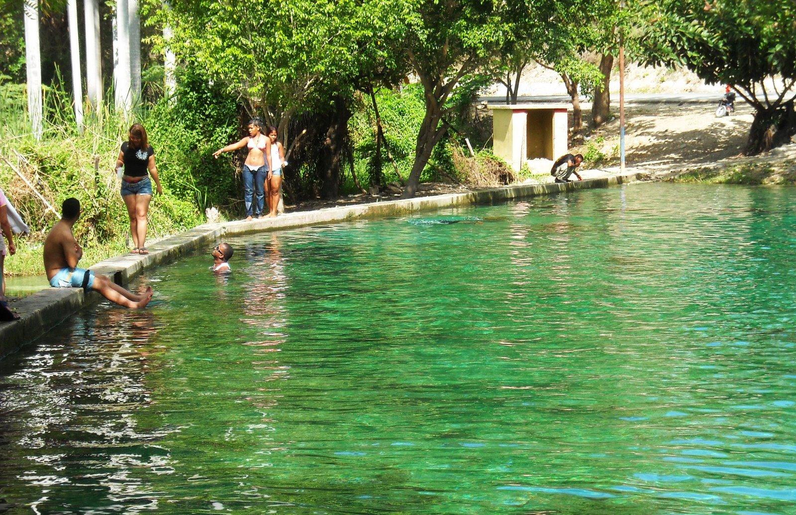 NeybaCity: Las Marias de Neyba .Imagenes Refrescantes