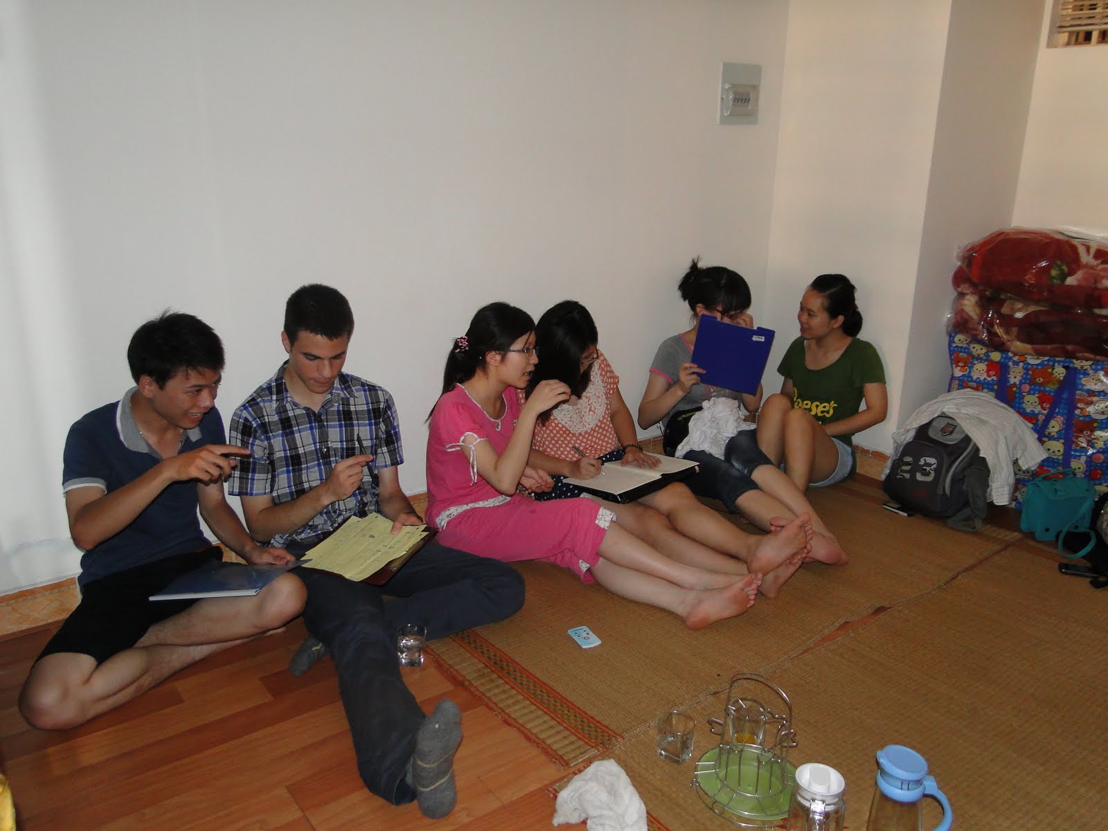 Vietnamese class 1: Greeting ~ Local Supporting Team