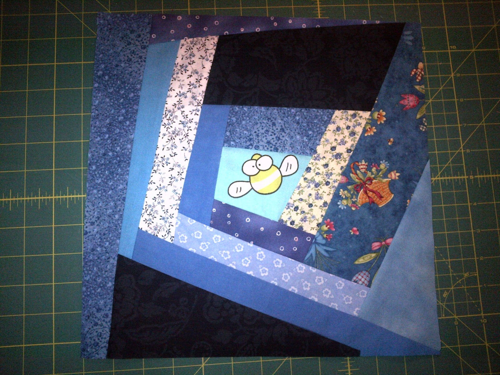 Quilting Buttercup: How to make crazy pieced blocks