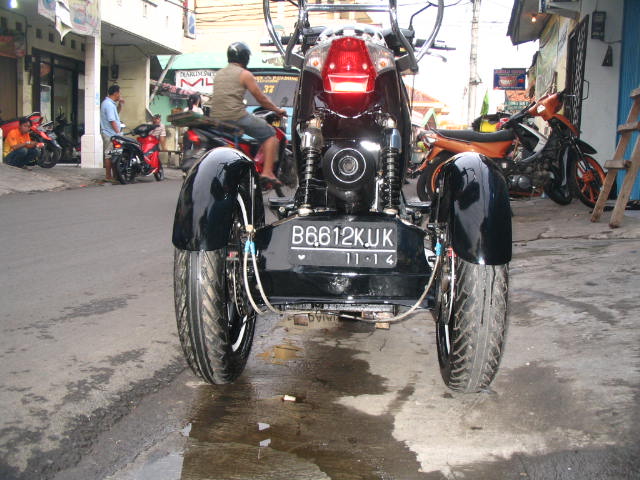 Oracle Modification Concept: Modifikasi Motor Roda Tiga