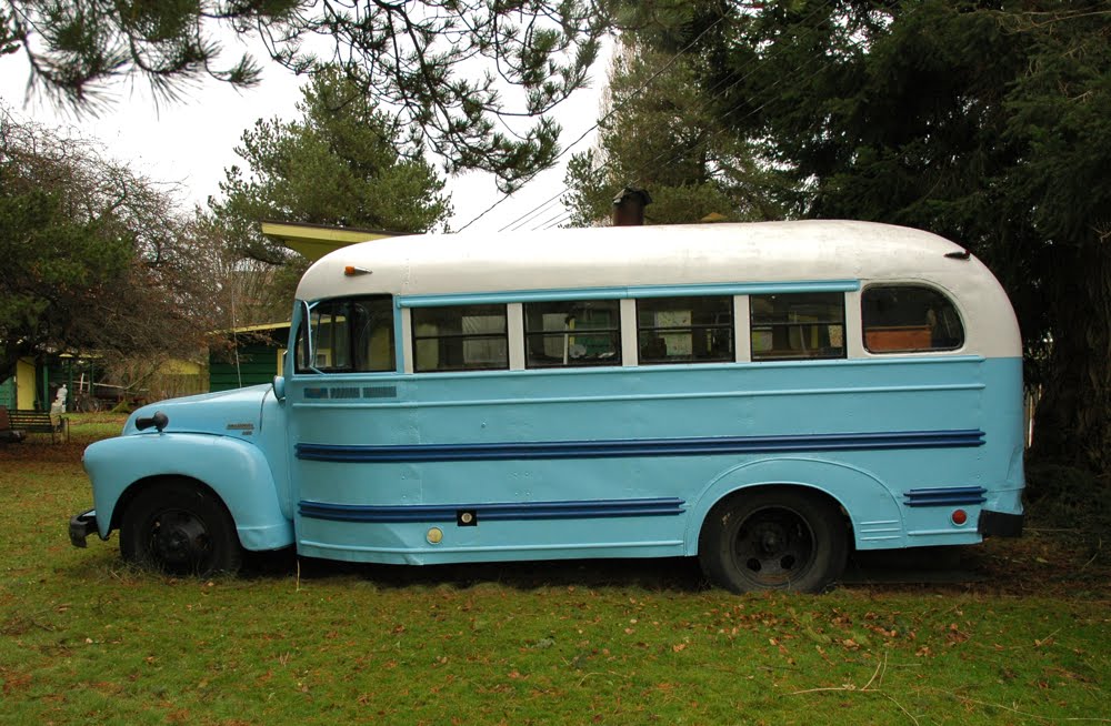 OLD PARKED CARS.: 1949 Chevrolet 4500 School Bus.
