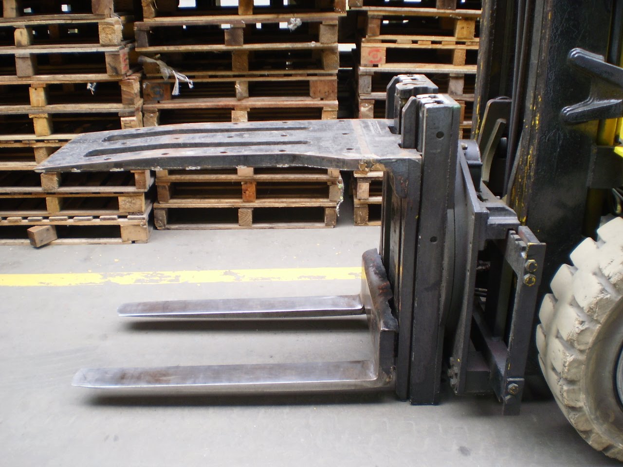 Forklift Clamp Rotator at Oscar Dinah blog