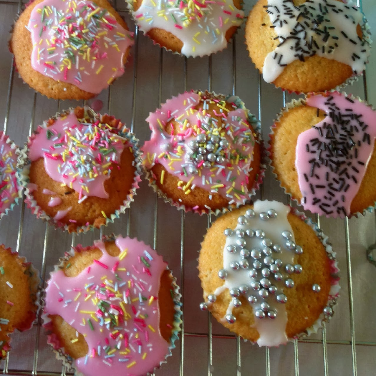 CUPCAKE RECIPE FOR THE GREAT PINK BAKE OFF – Just Lovely Little Things